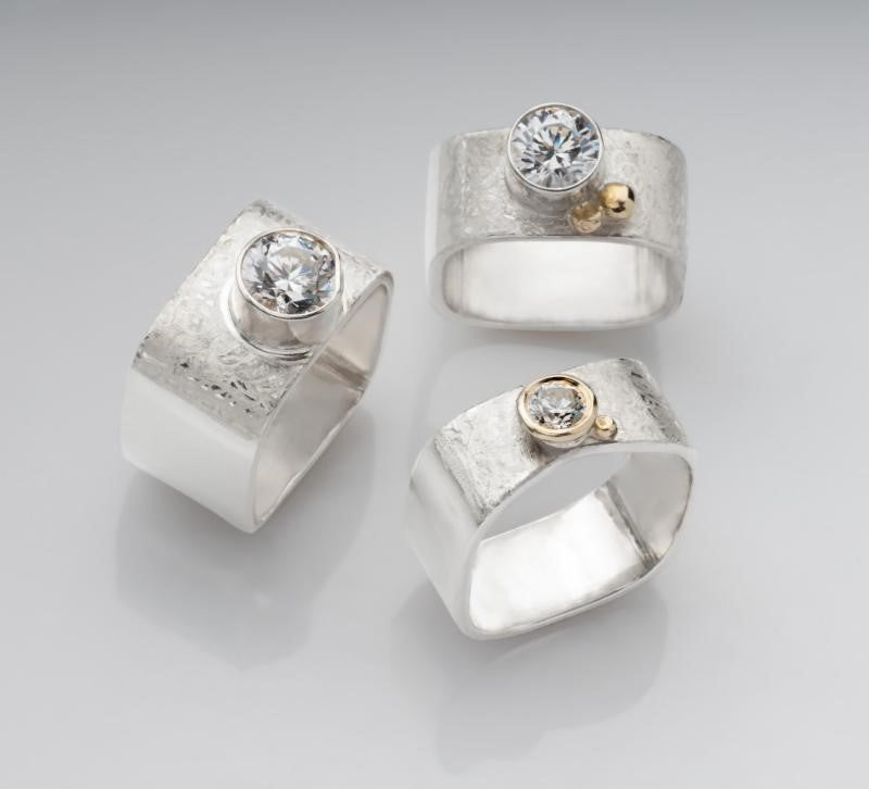 April Diamonds - Choosing Between Natural and Lab Diamonds – Chi's ...